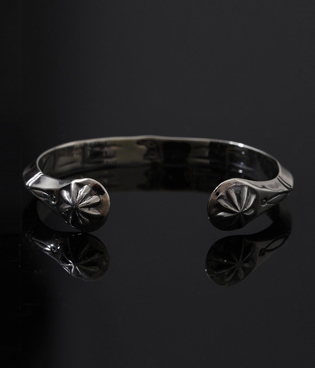 TRIANGLE BRACELET -SIDE SHELL- | LARRY SMITH(ラリースミス) / アクセサリー ブレスレット バングル (メンズ)の通販 - ARKnets(アーク ...